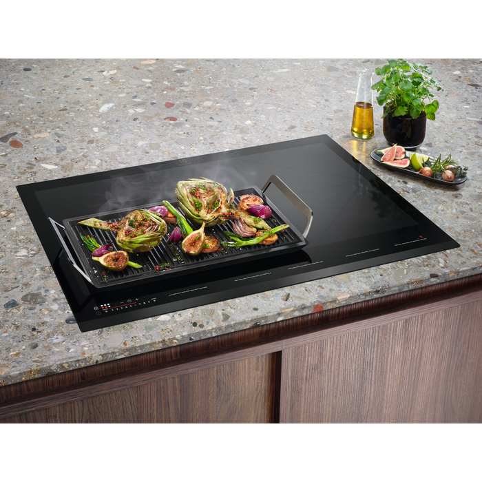 Indukcinė kaitlentė 80 cm 800 serija TotalFLex „Hob2Hood®“ - EIV87675 | Electrolux